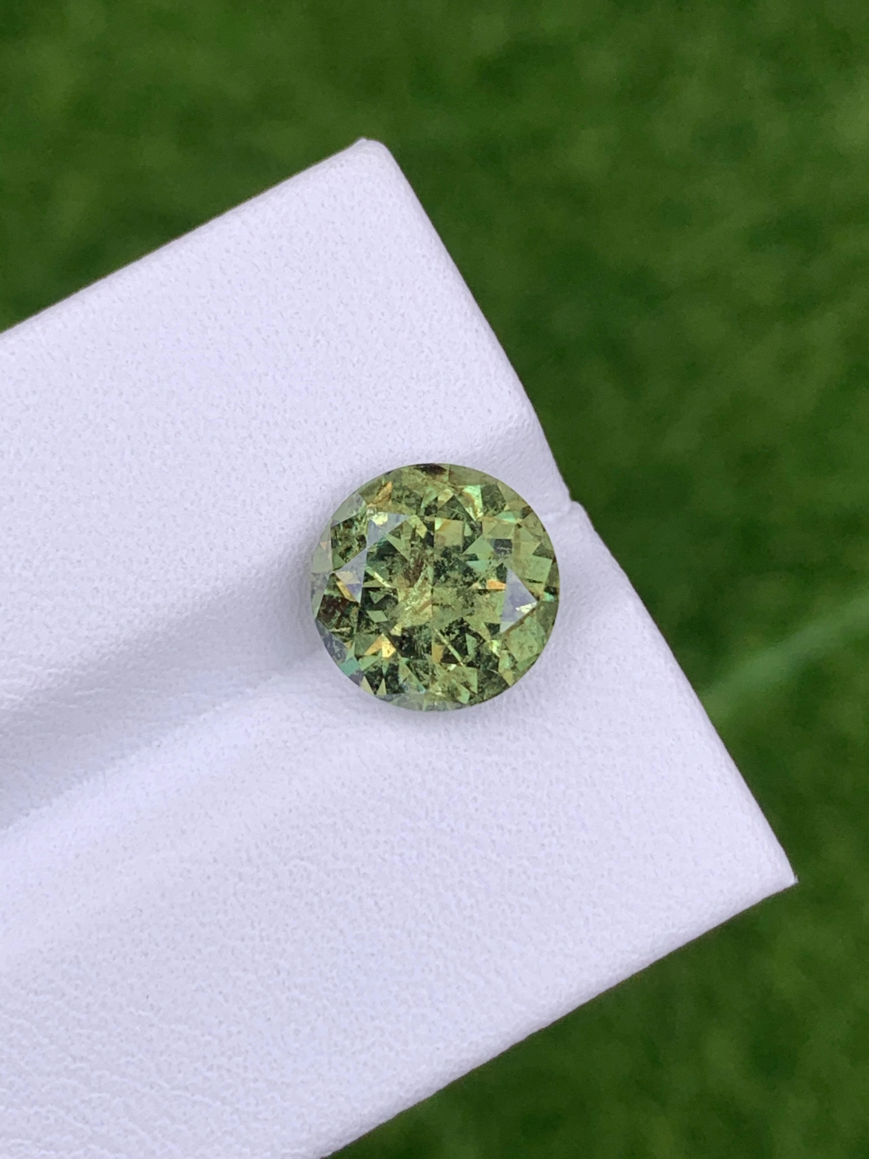 Green Demantoid Garnet 4.28ct - 9mm (DG0016)