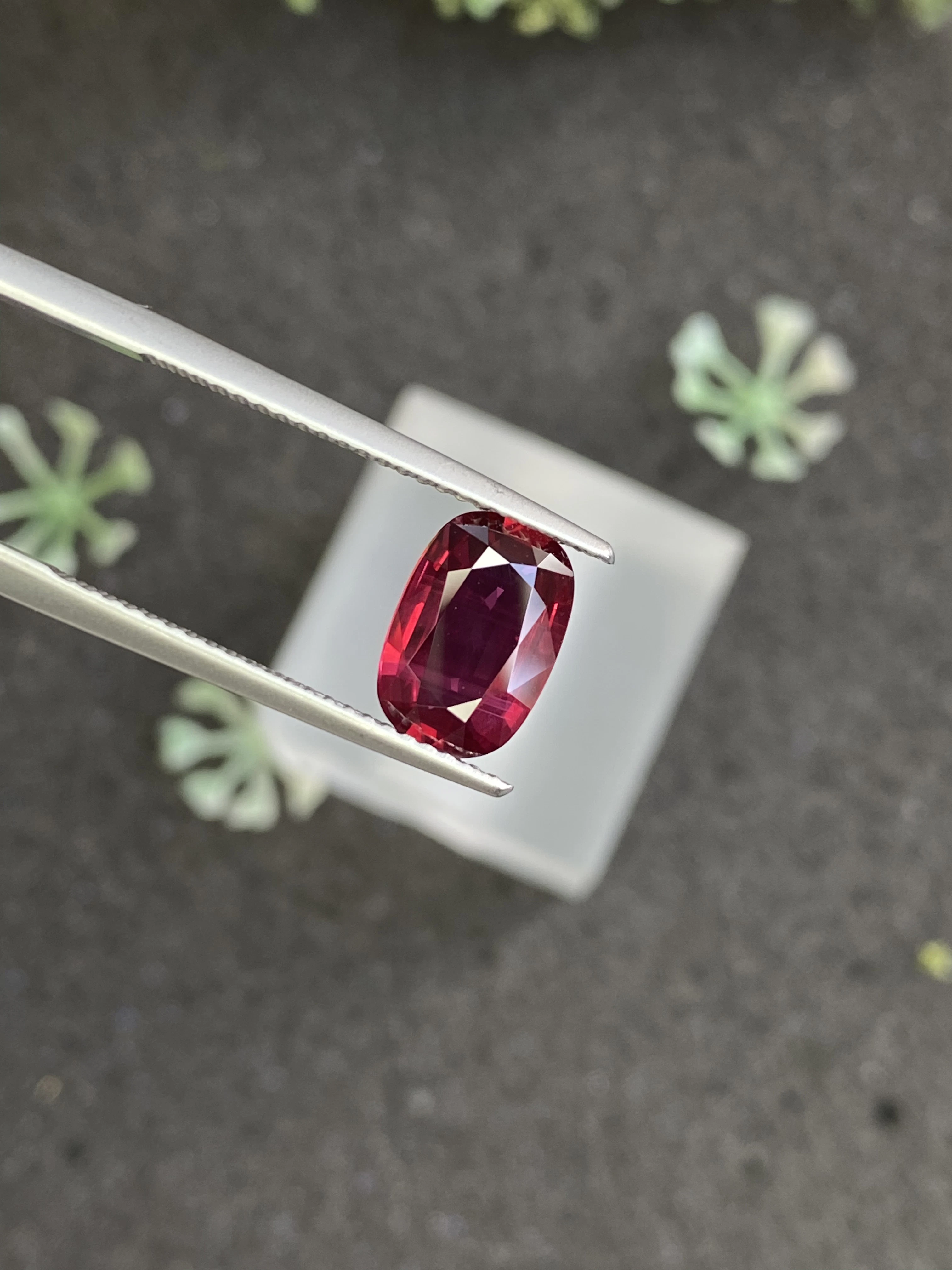 Mozambique Ruby 2.02ct (J12-37)