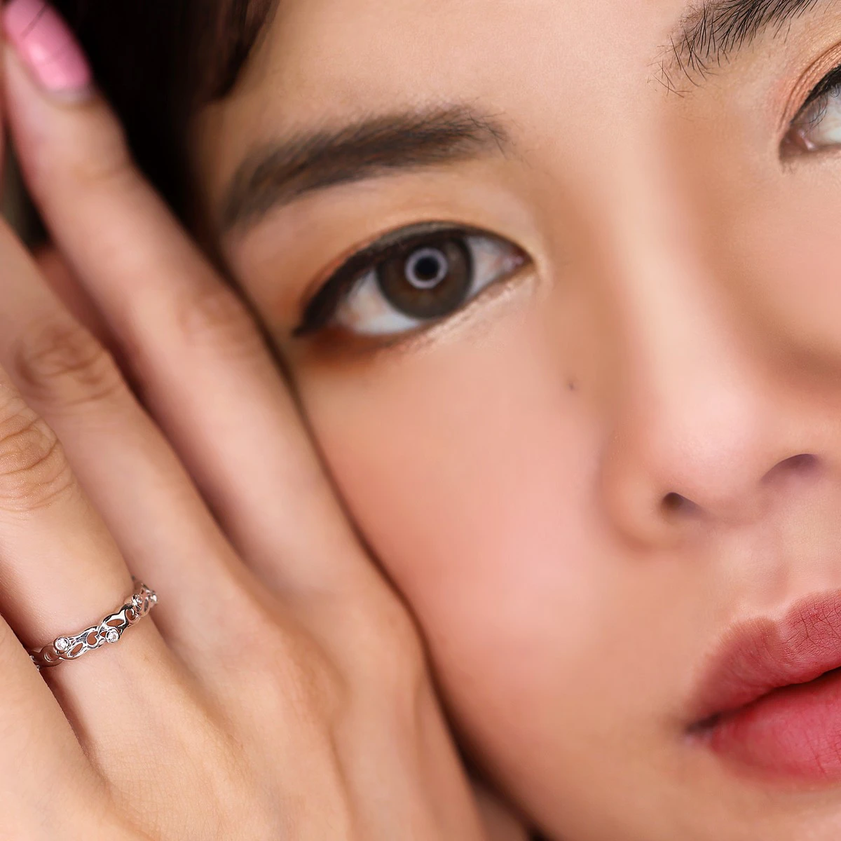 Earthly Fluid Ring - STARLANKA