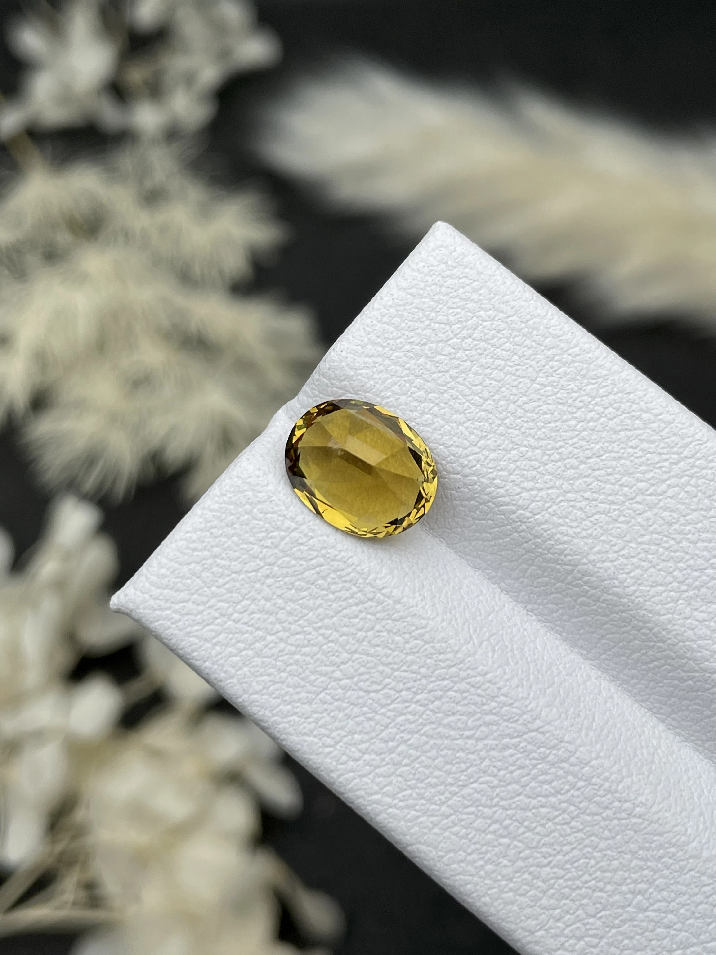 Yellow Grossular Garnet 3.41ct - 10x8mm (MI0039)