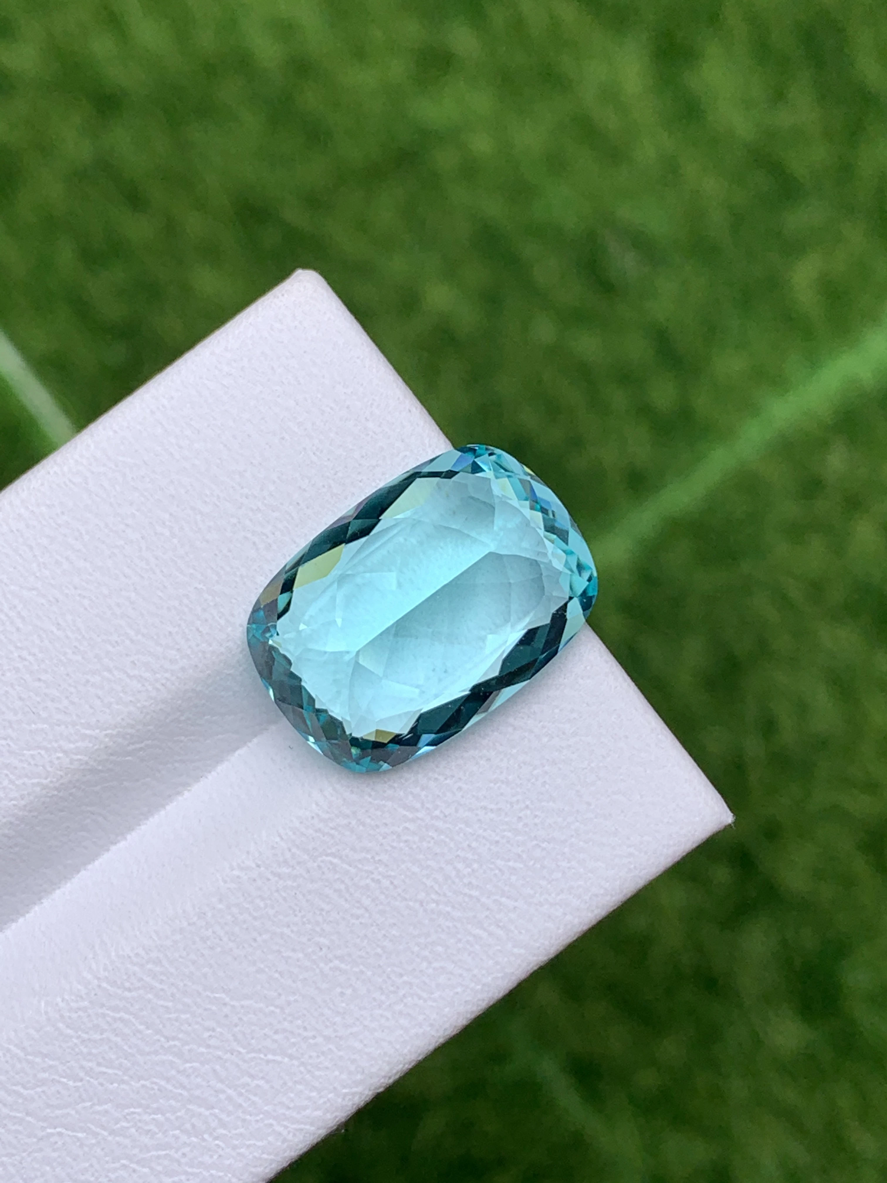 Neon Blue Paraiba Tourmaline 9.32ct (PA0488)
