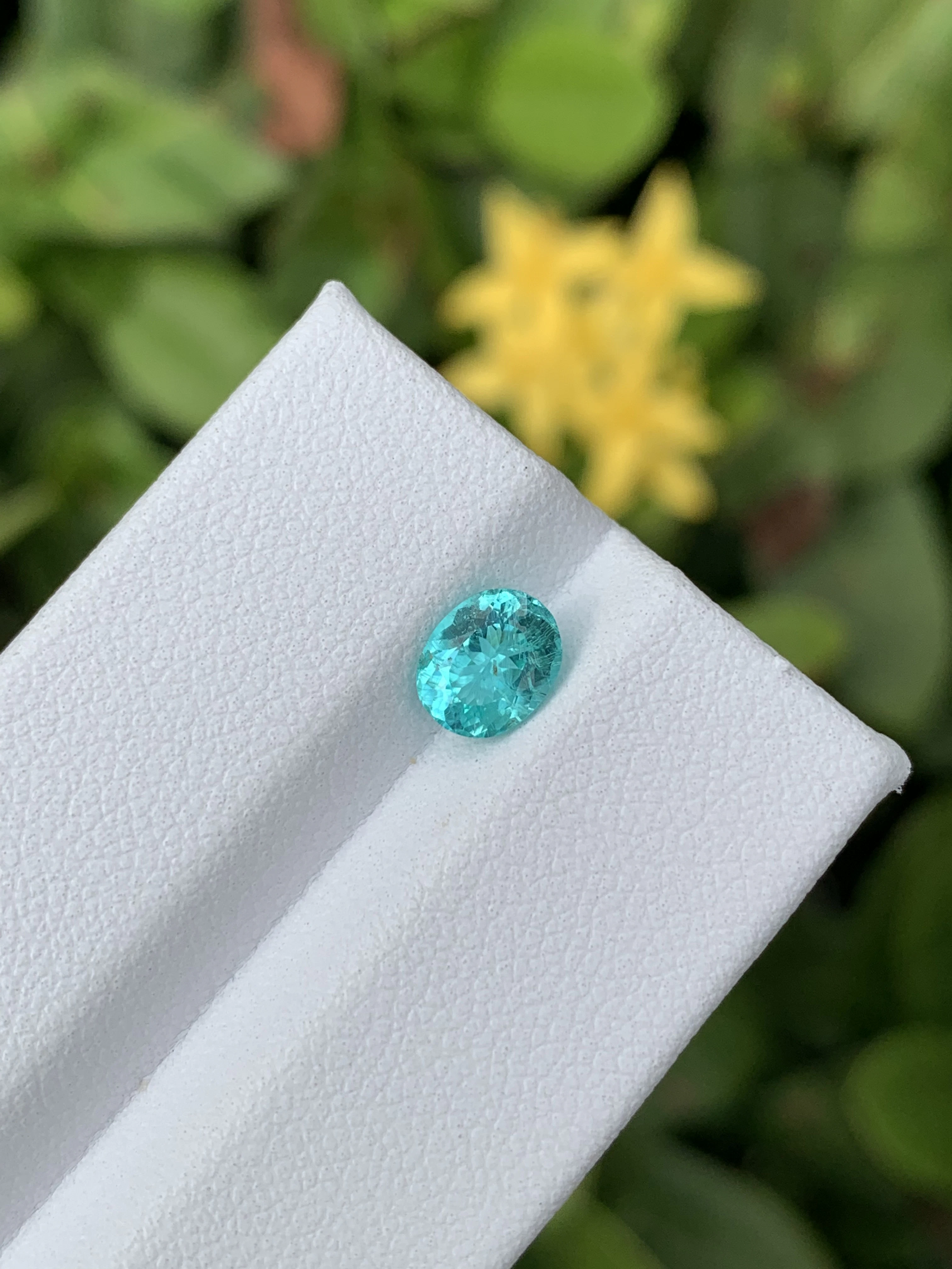 Neon Blue Paraiba Tourmaline 0.86ct - 7x5mm (PA0942)