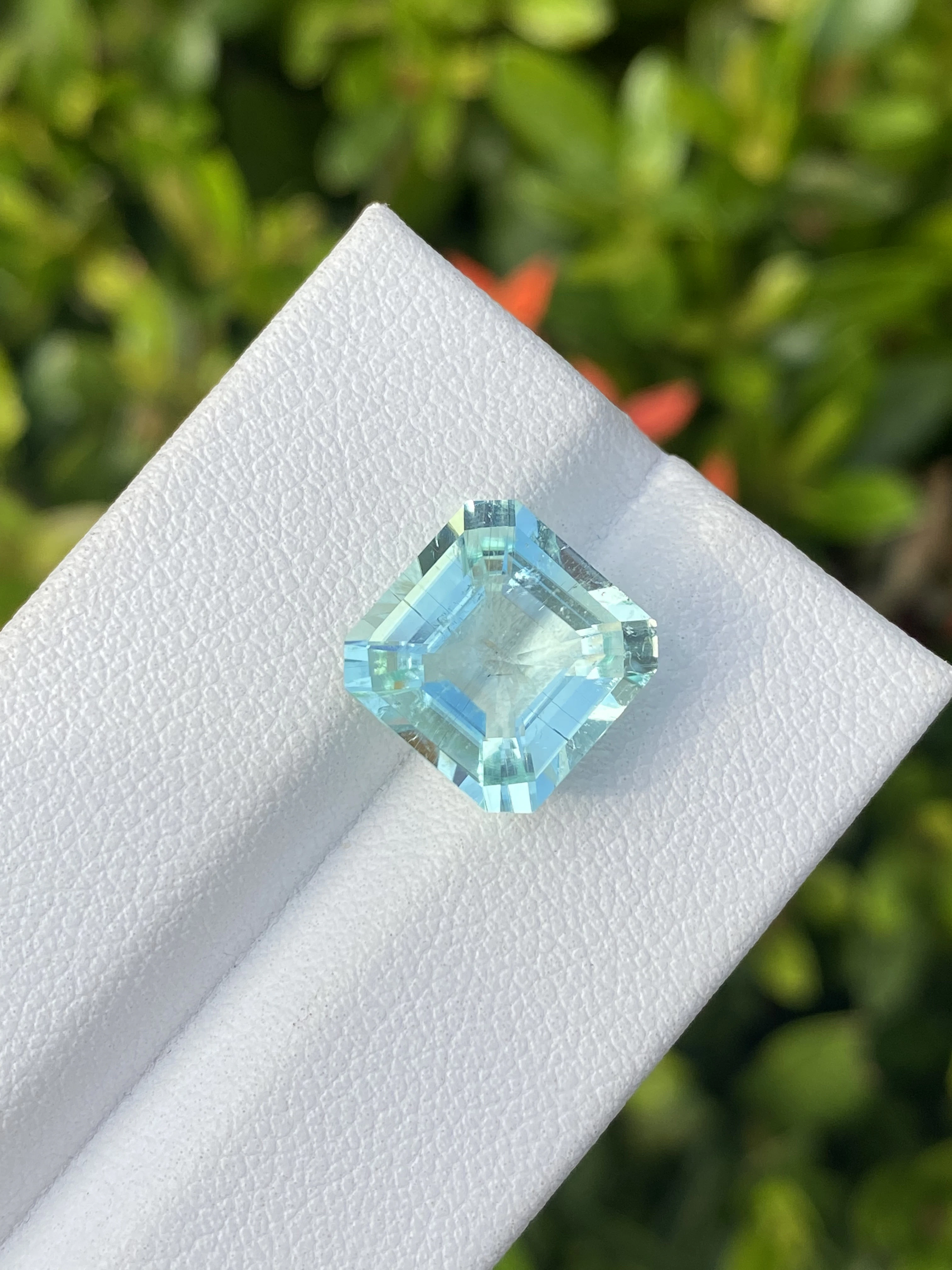 Neon Green Paraiba Tourmaline 5.10ct - 10mm (PA1379)