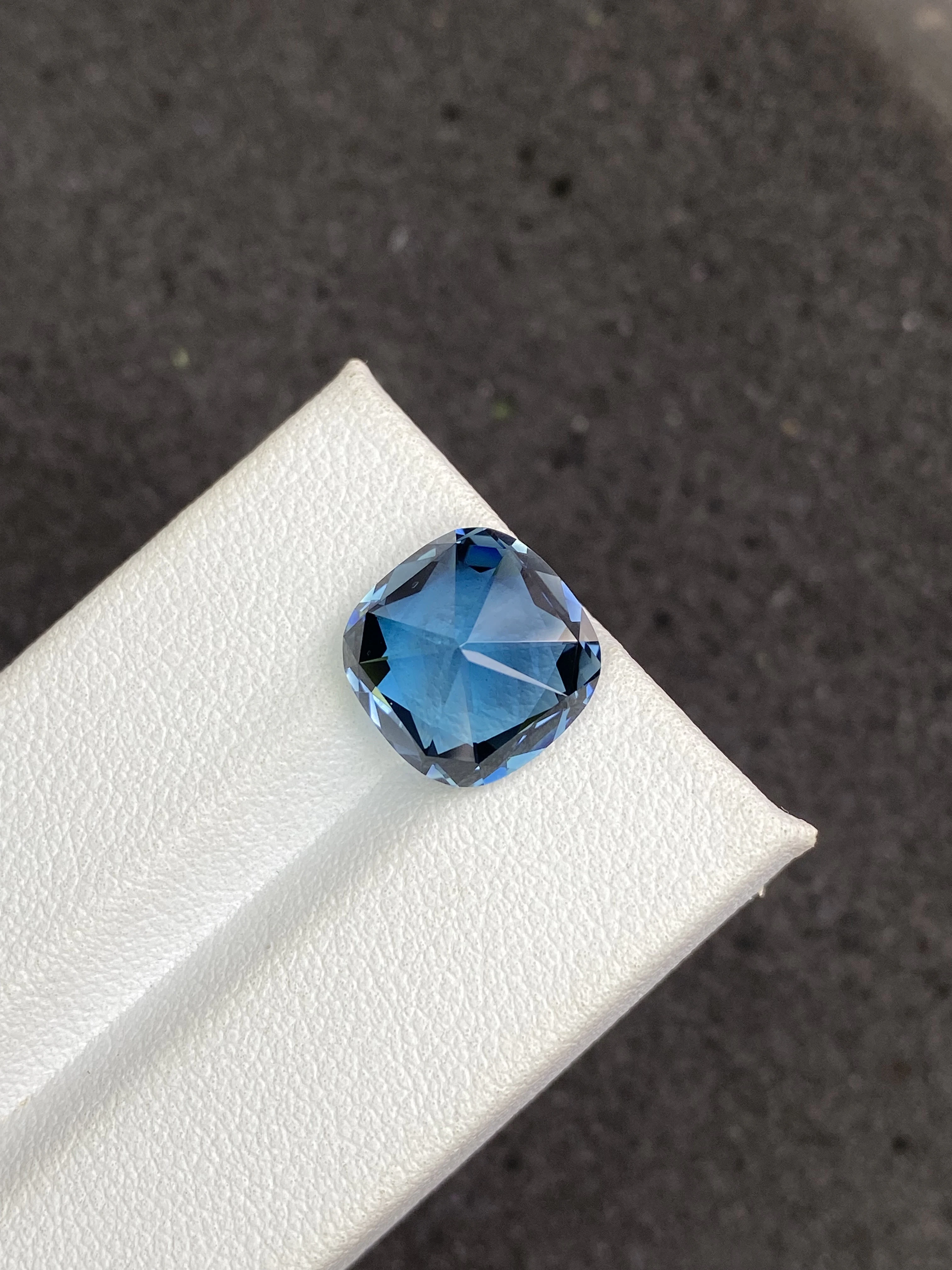 Blue Paraiba Tourmaline 5.78ct - 11mm (PA1477)