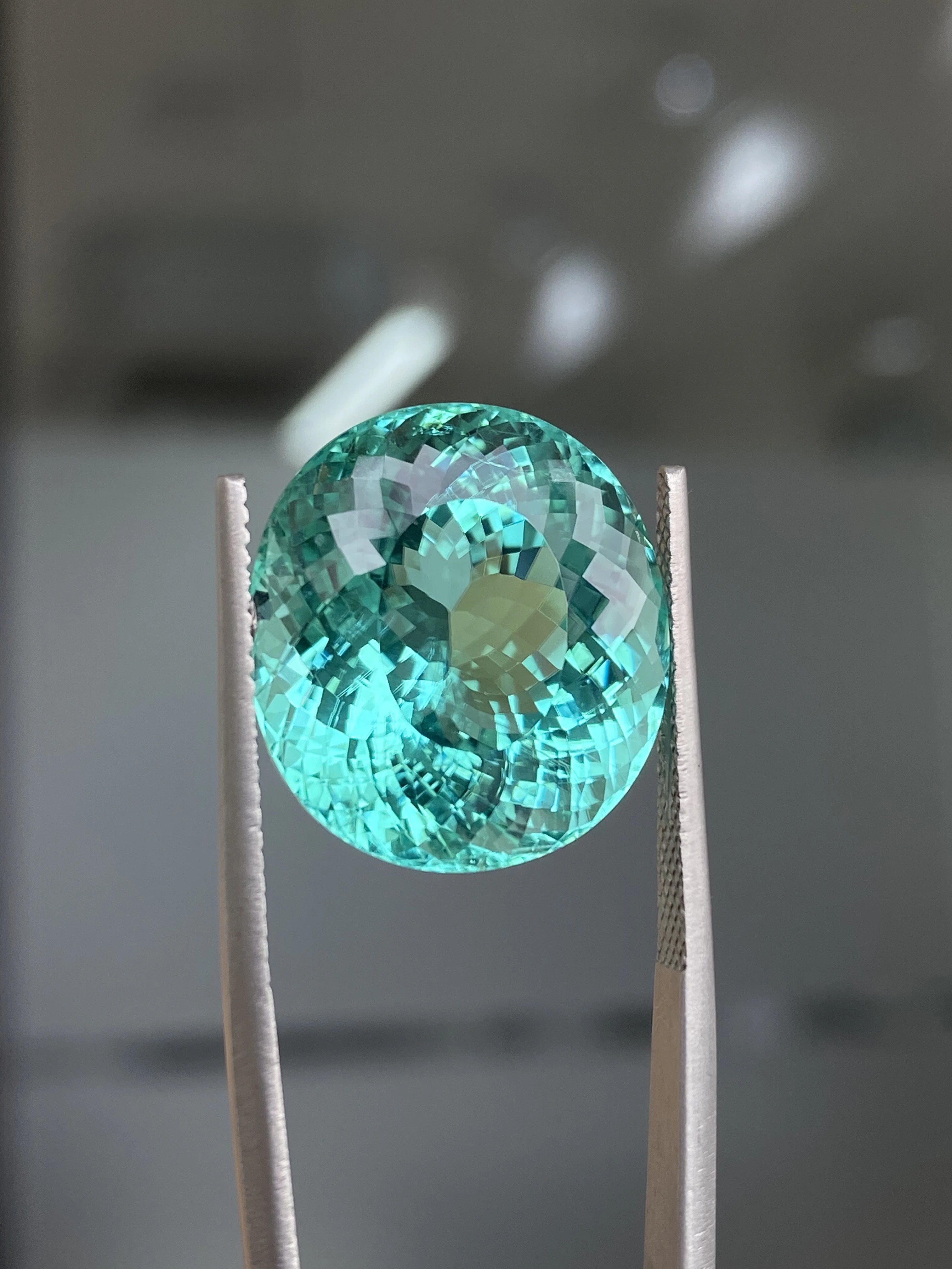 Neon Green Paraiba Tourmaline 20.90ct (PA1492)