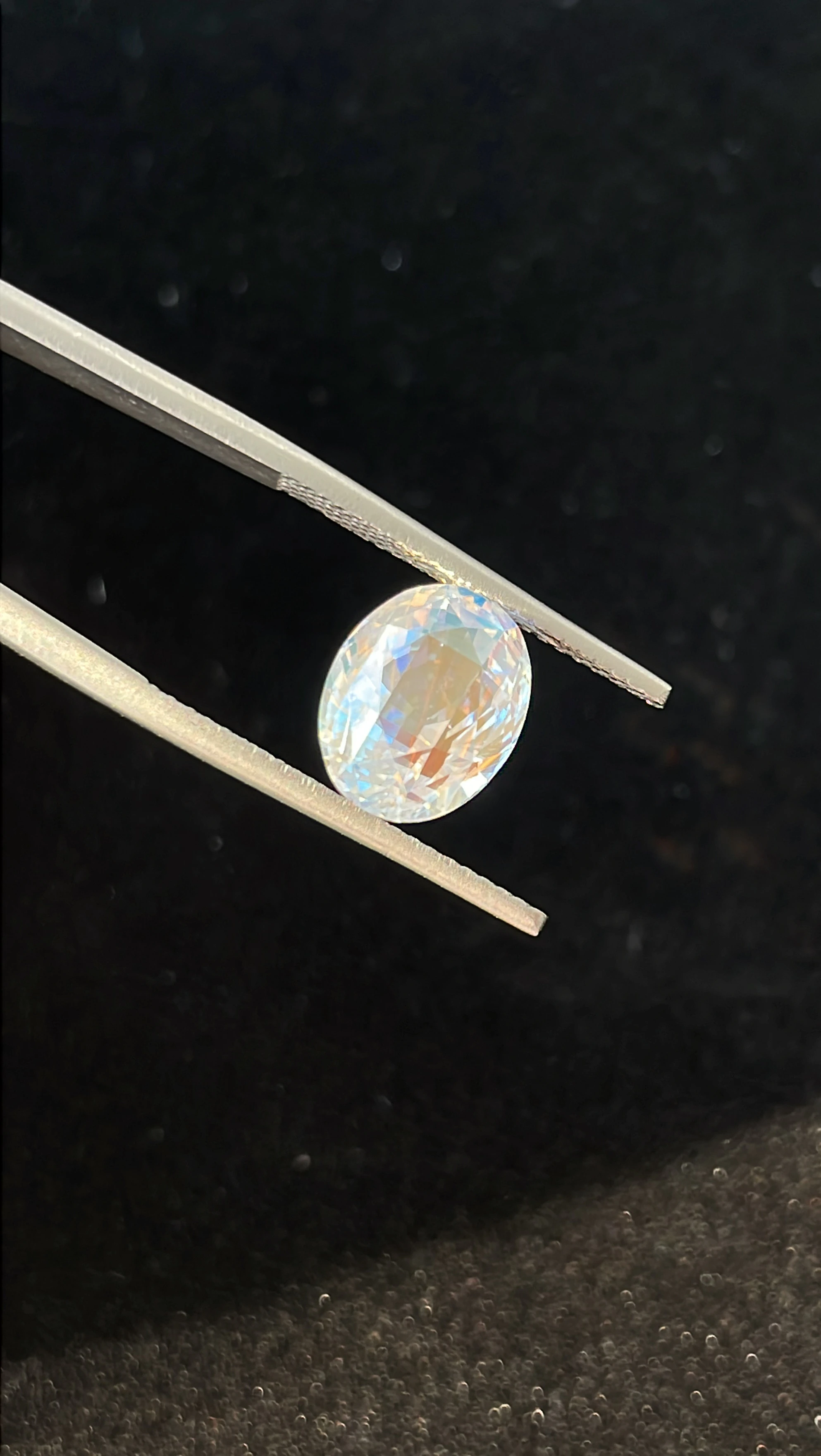 White Rainbow Moonstone 4.00ct - 10x8mm (RM0037)