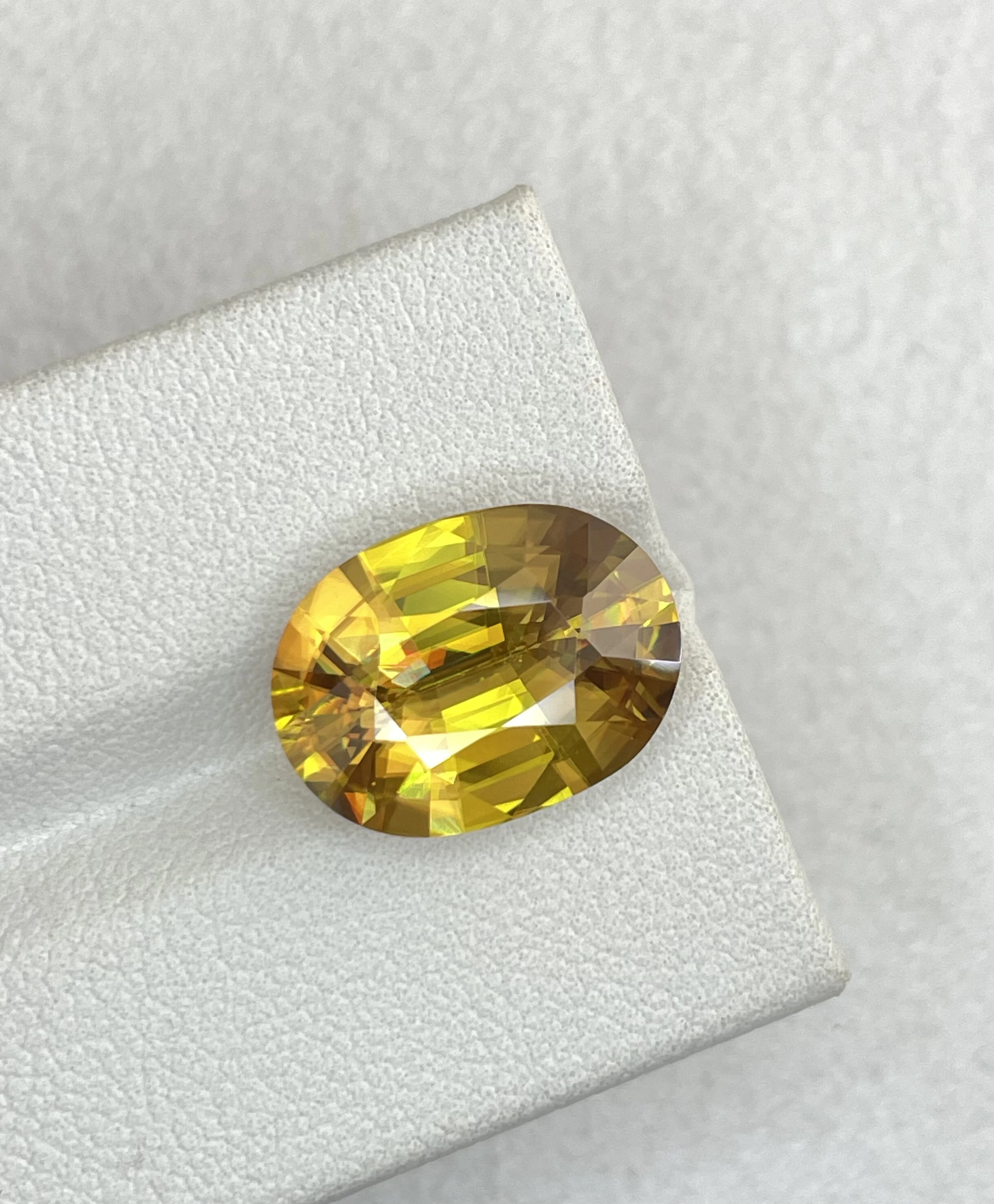 Yellow Sphene 8.79ct (SH0756)