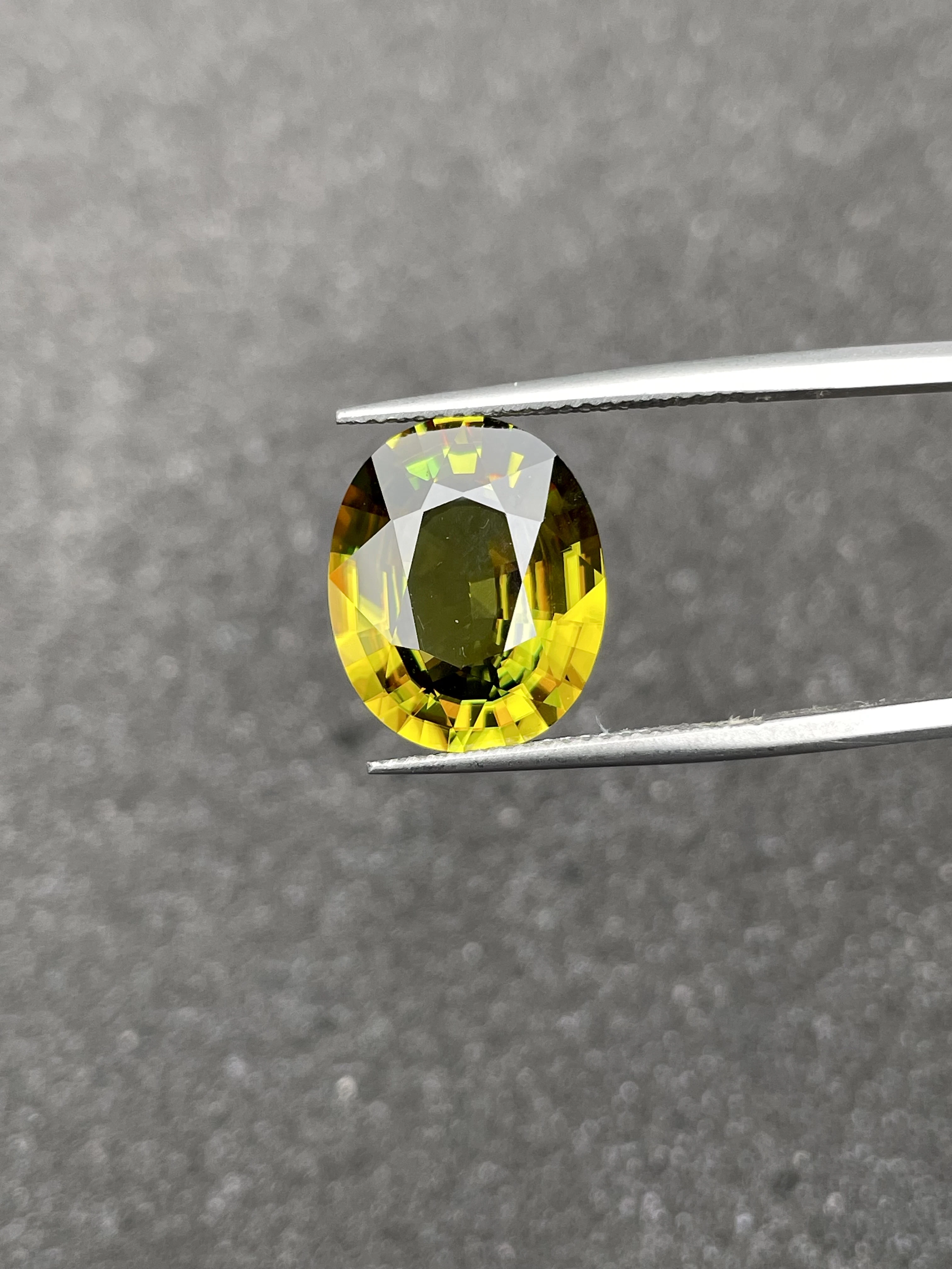Yellow Sphene 9.09ct (SH1173)