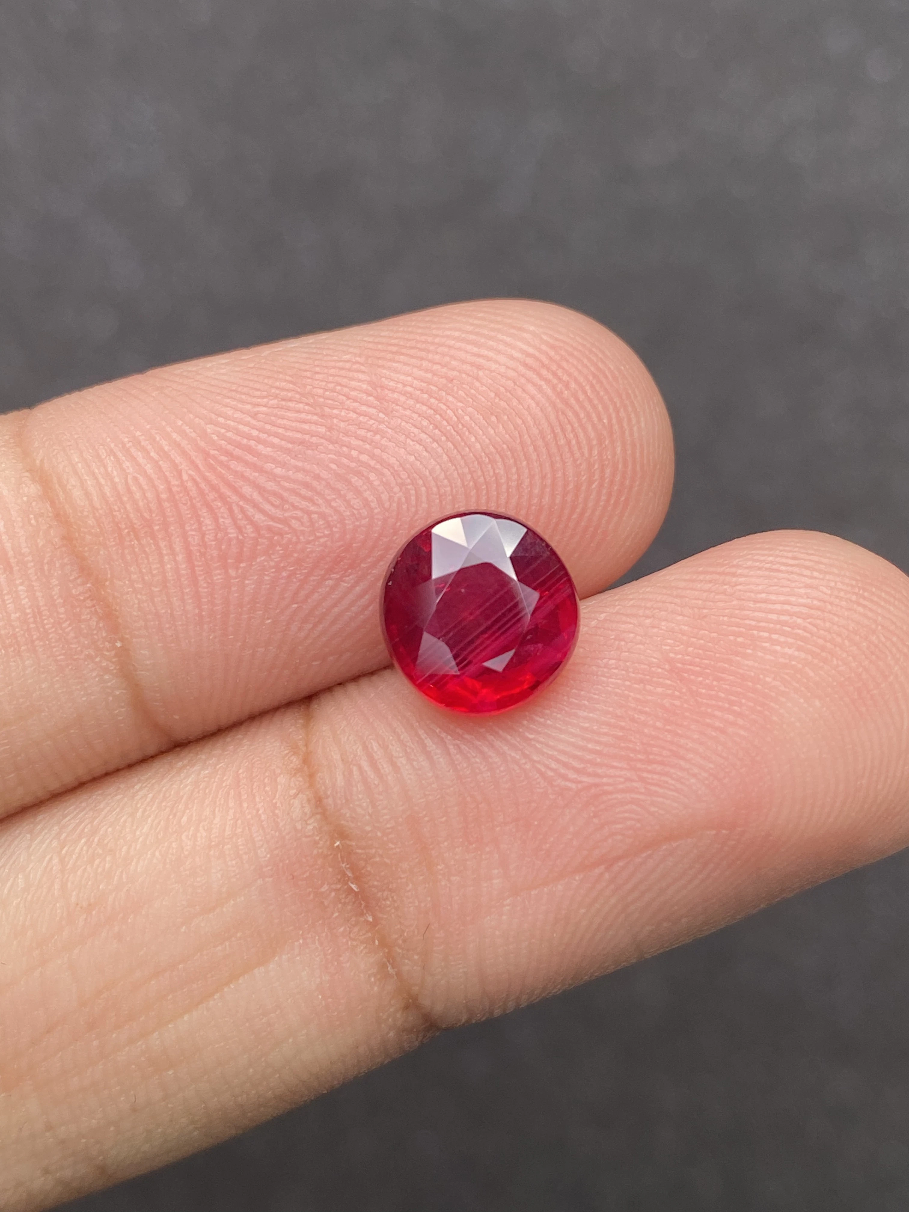 Pigeons Blood Mozambique Ruby 3.01ct - 8mm (SI12-23)