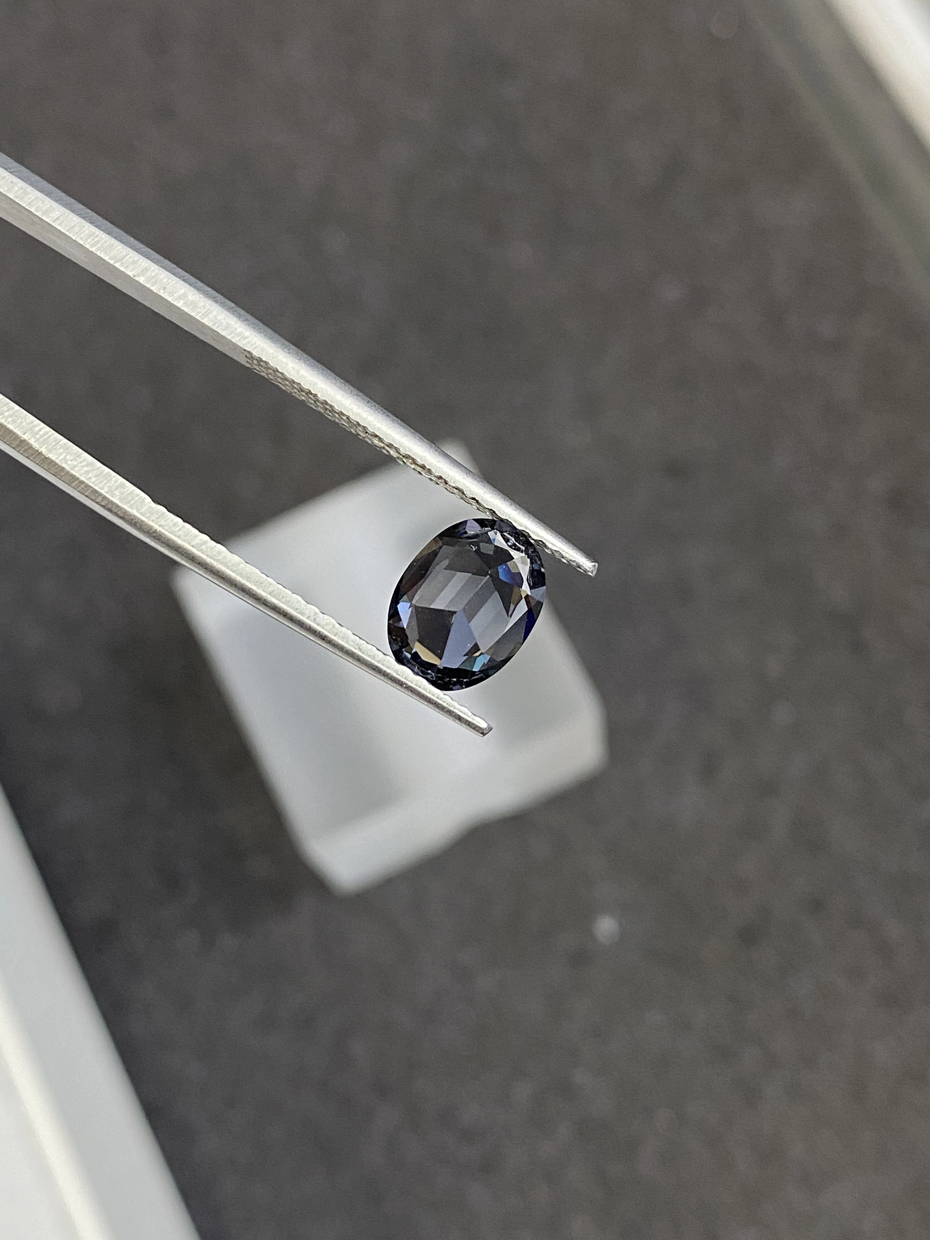 Grey Spinel 1.38ct - 8x6mm (SP0291)