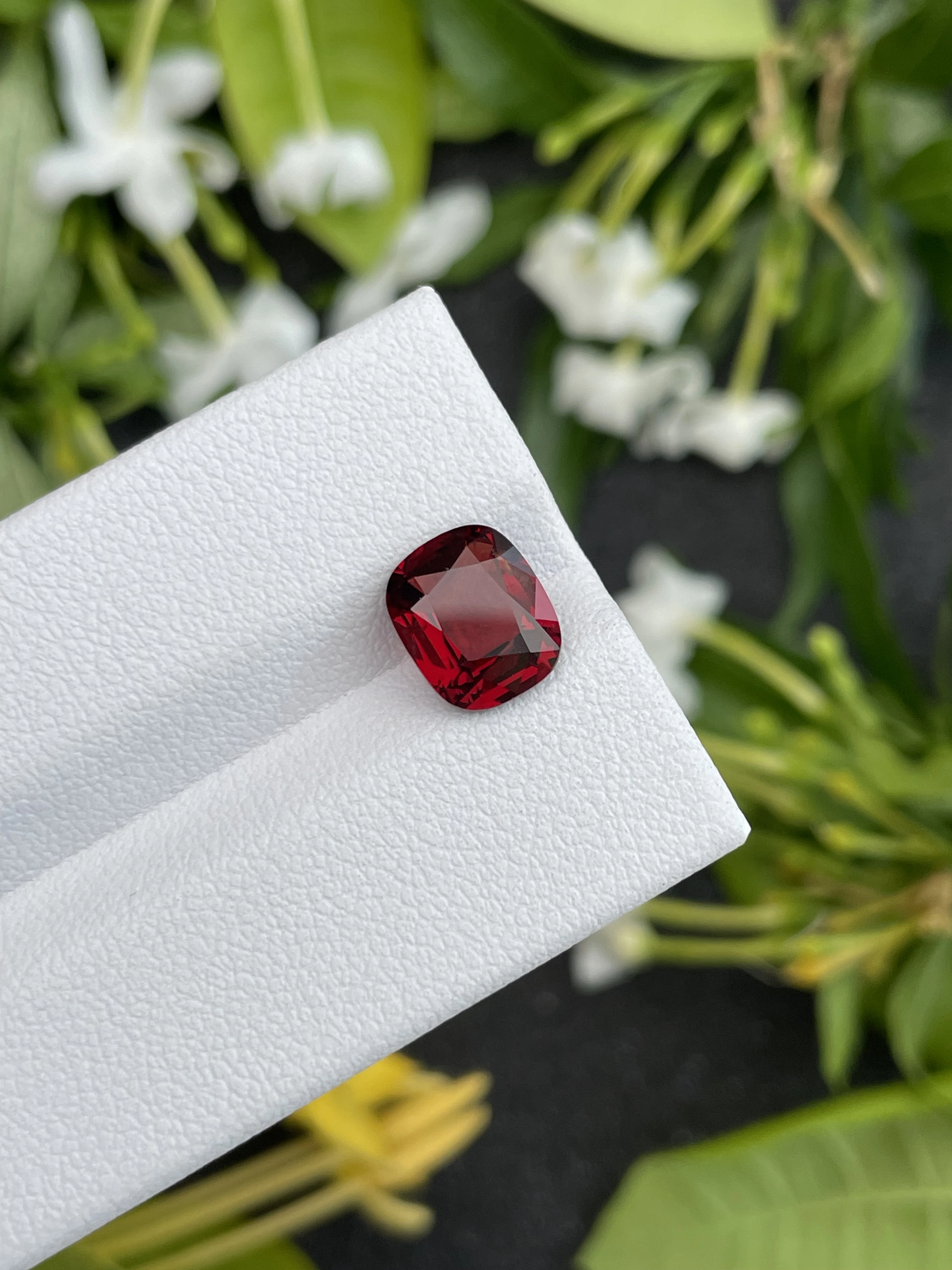 Vivid Red Spinel 2.30ct - 9x7mm (SP0326)