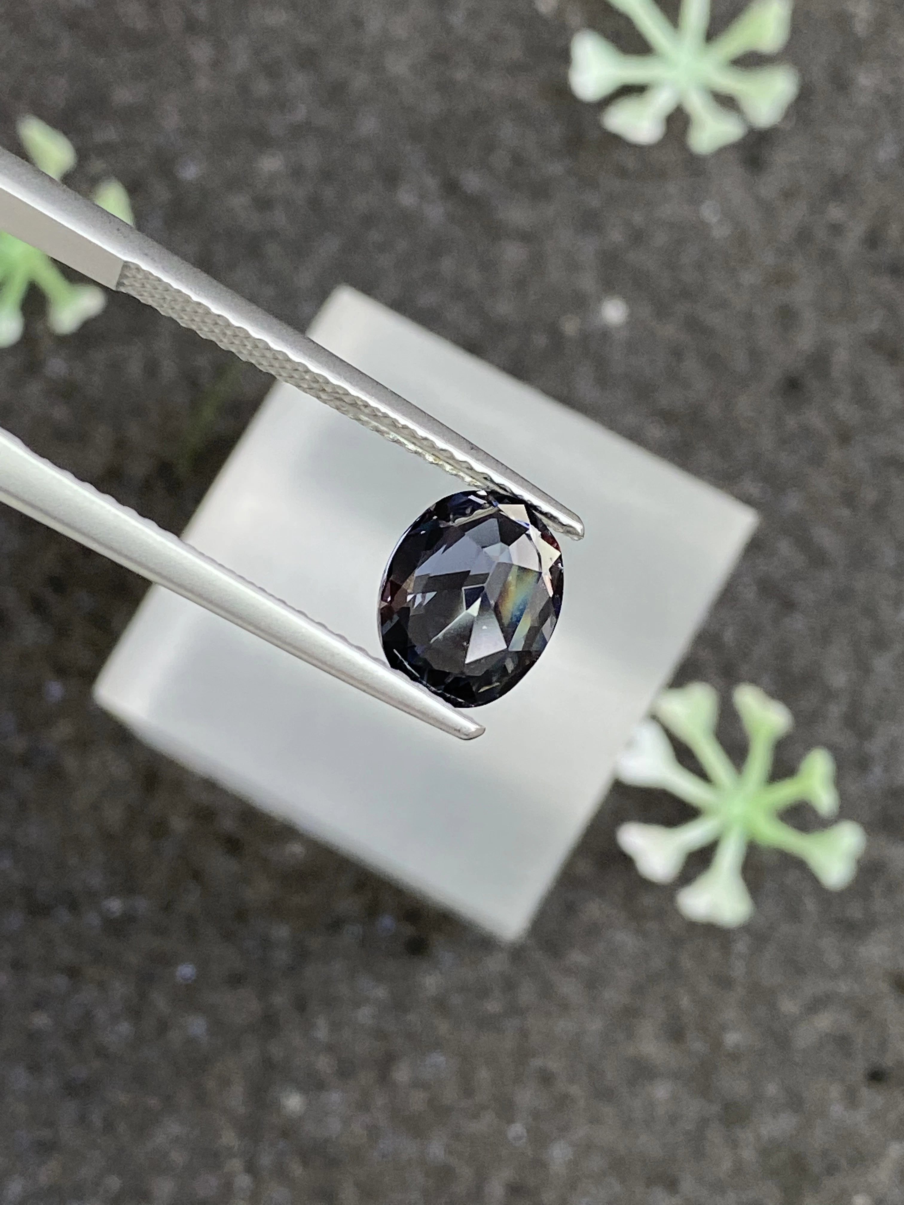 Grey Spinel 1.64ct - 9x7mm (SP0339)