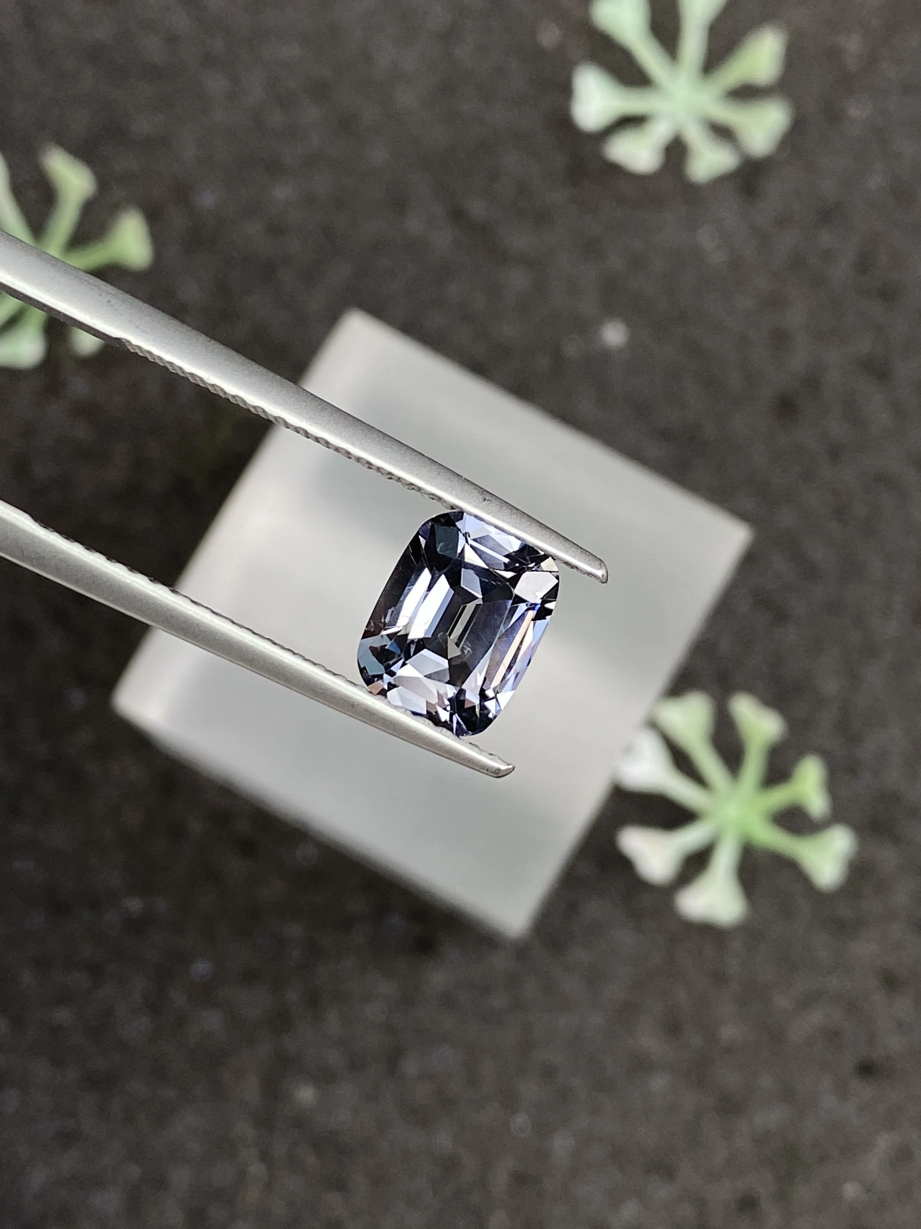 Grey Spinel 1.57ct - 8x6mm (SP0341)