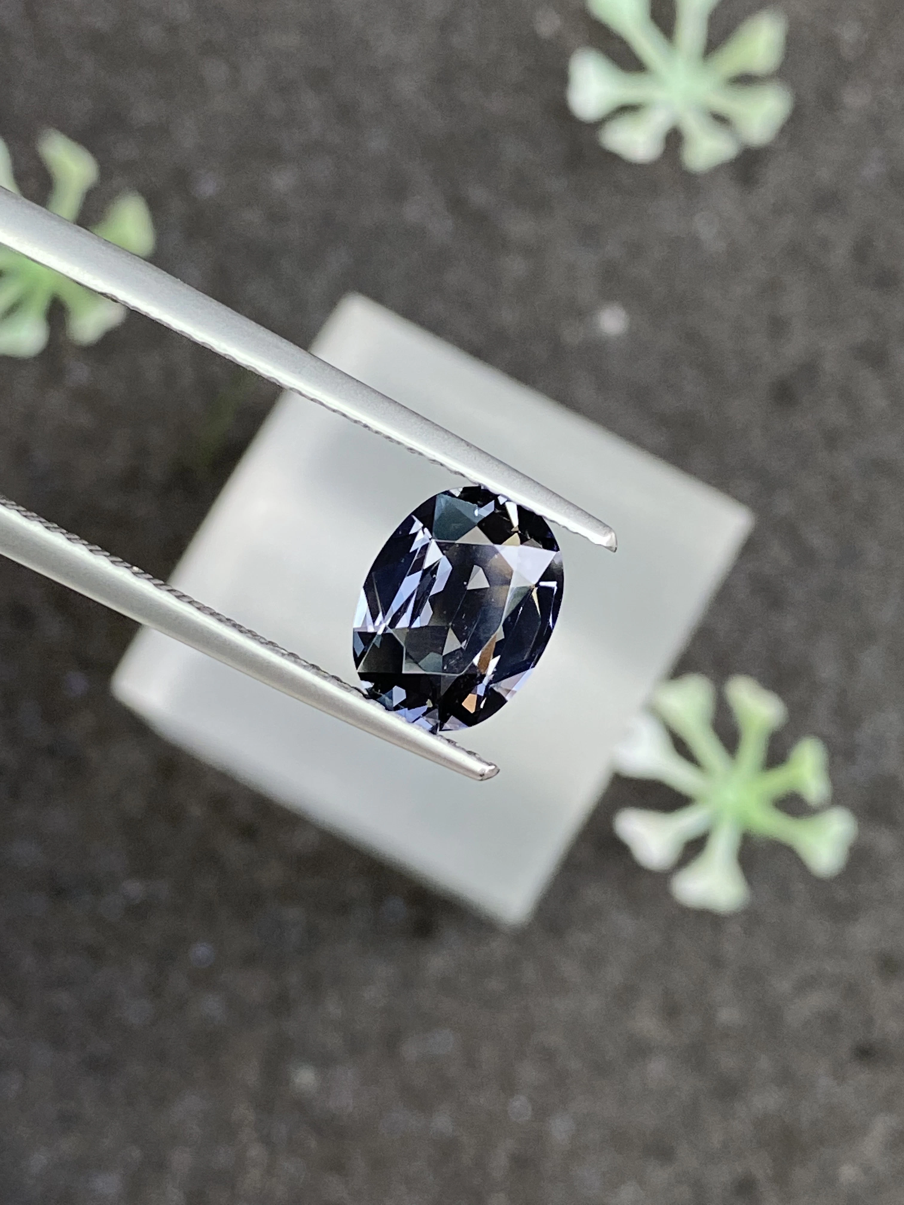 Grey Spinel 1.41ct (SP0345)