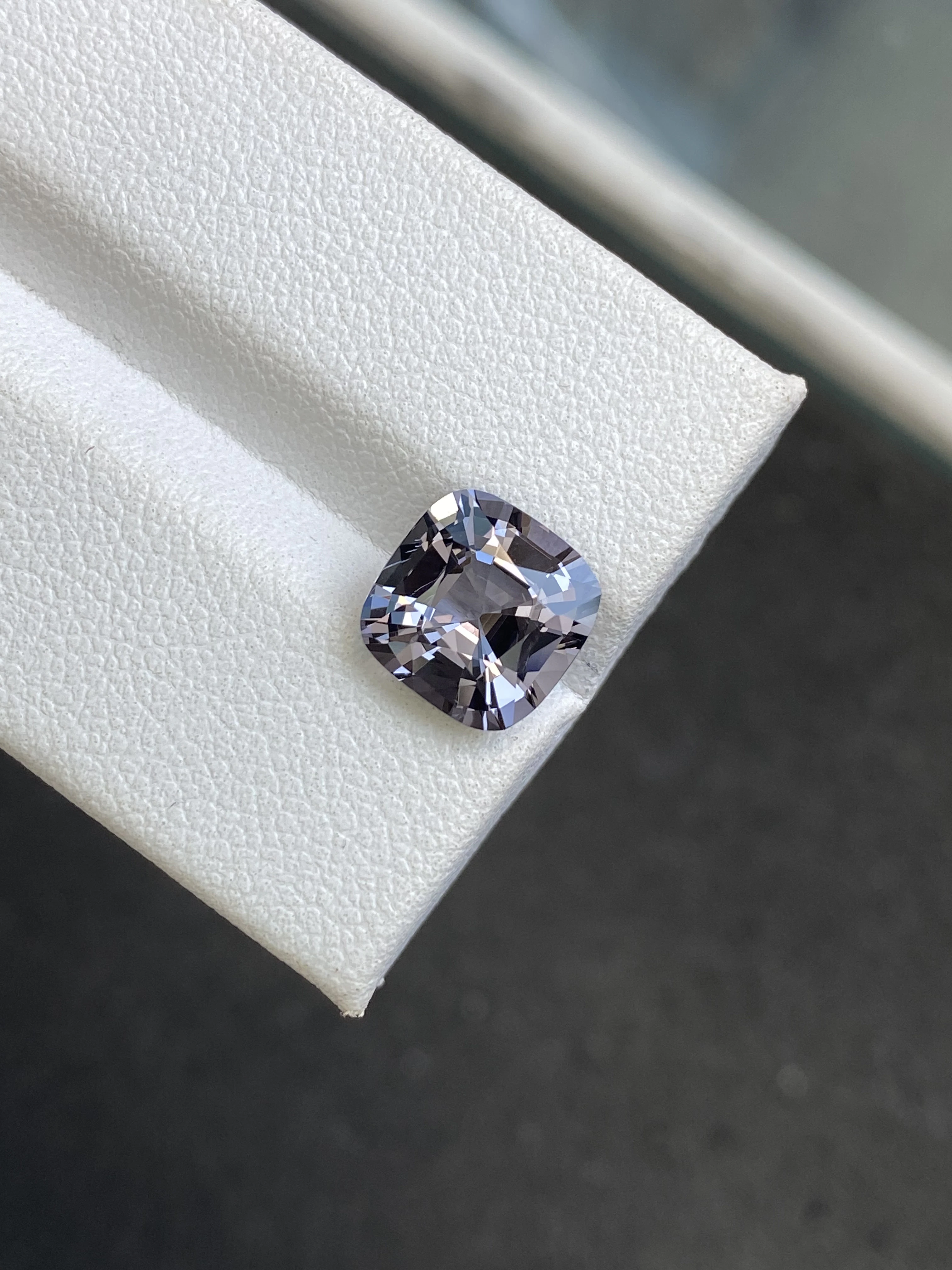 Grey Spinel 3.31ct (SP0373)