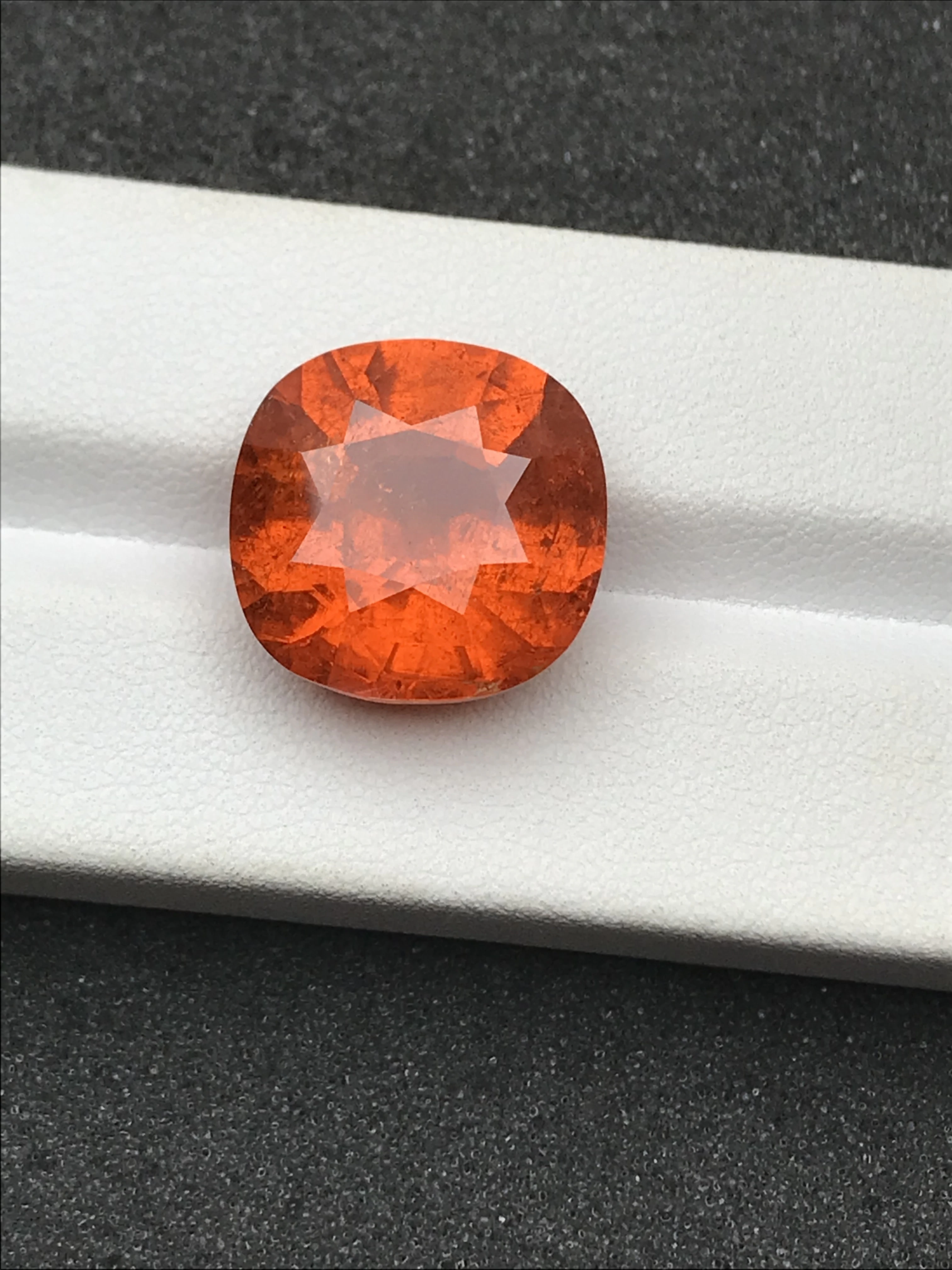 Orange Spessartite 21.97ct - 16mm (ST1646)