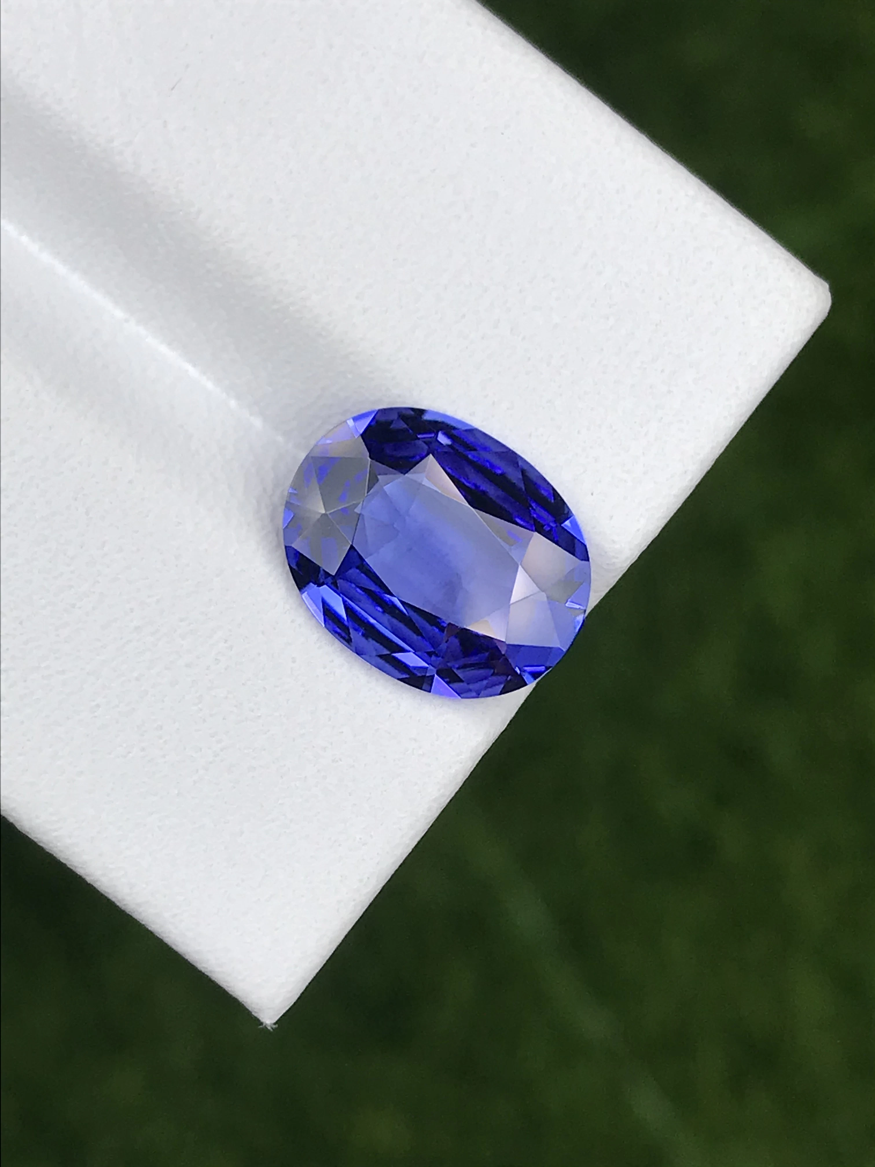 AAA+ Blue Tanzanite 3.04ct - 11x9mm (TN0085)