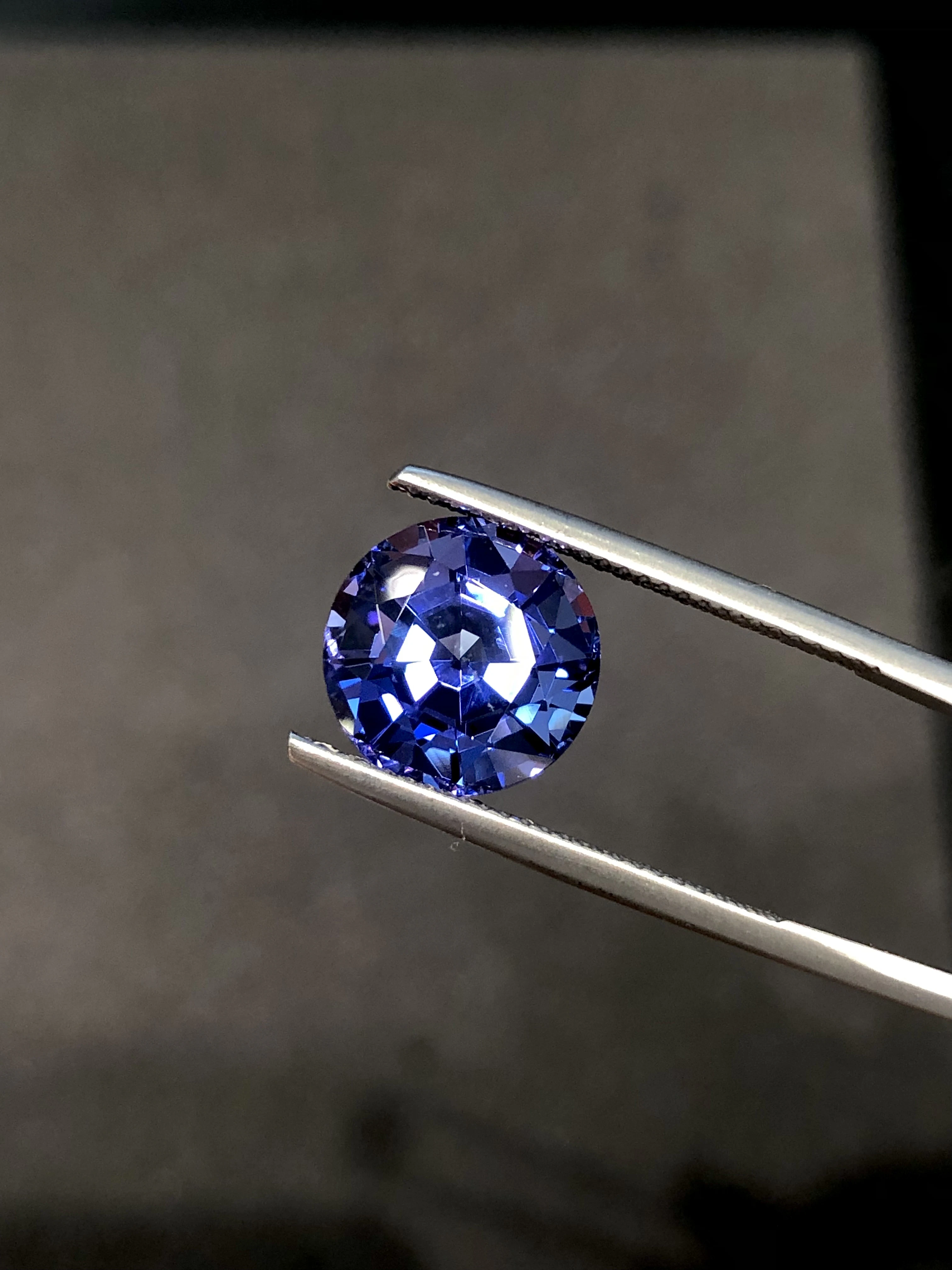 AAA+ Blue Tanzanite 6.66ct - 11mm (TN0289)