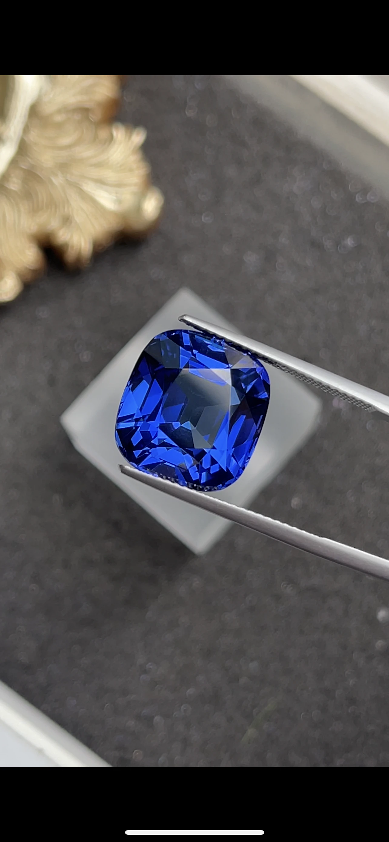 AAA+ Blue Tanzanite 15.60ct (TN0621)
