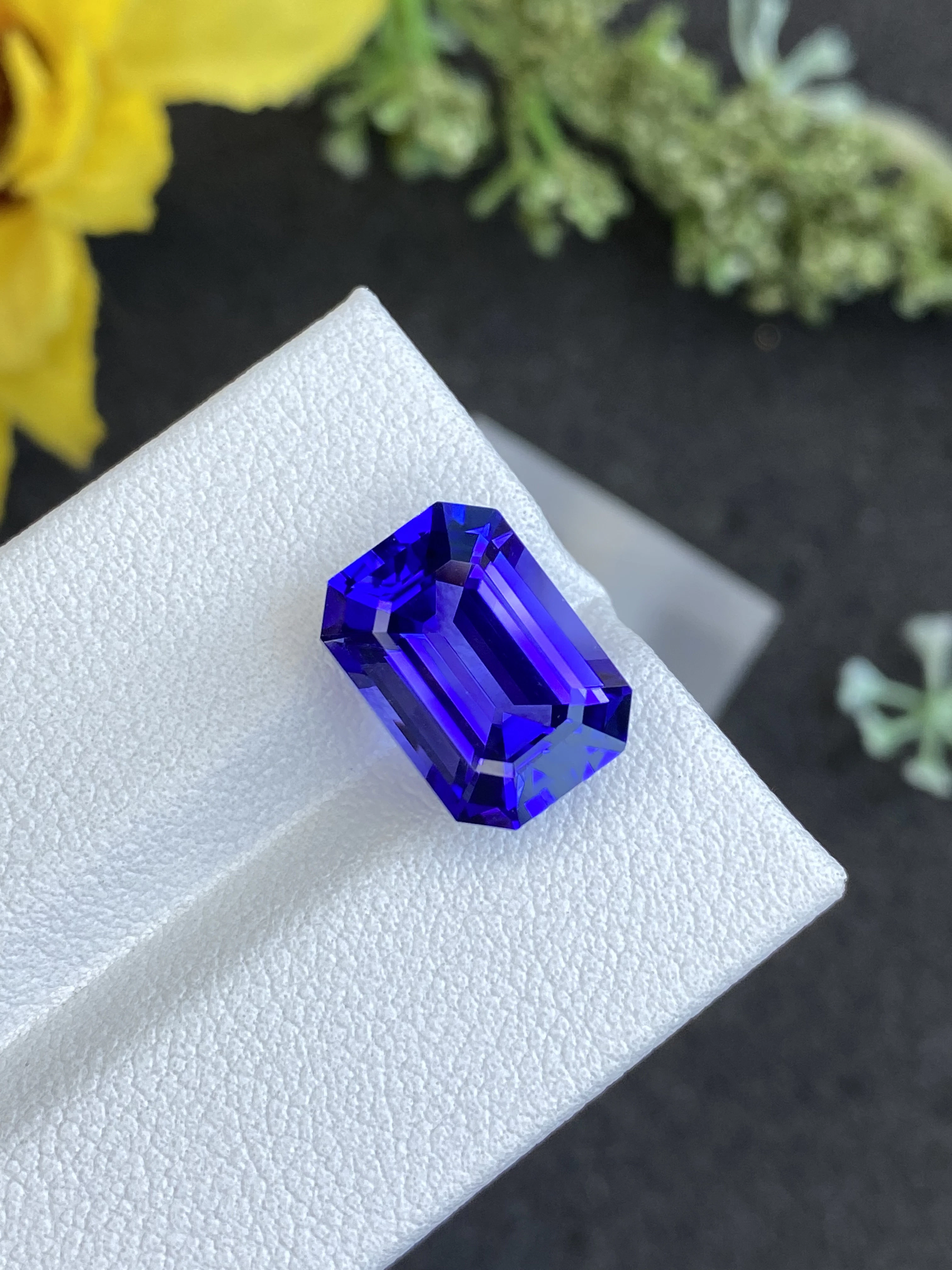 Blue Tanzanite 5.92ct (TN0668)