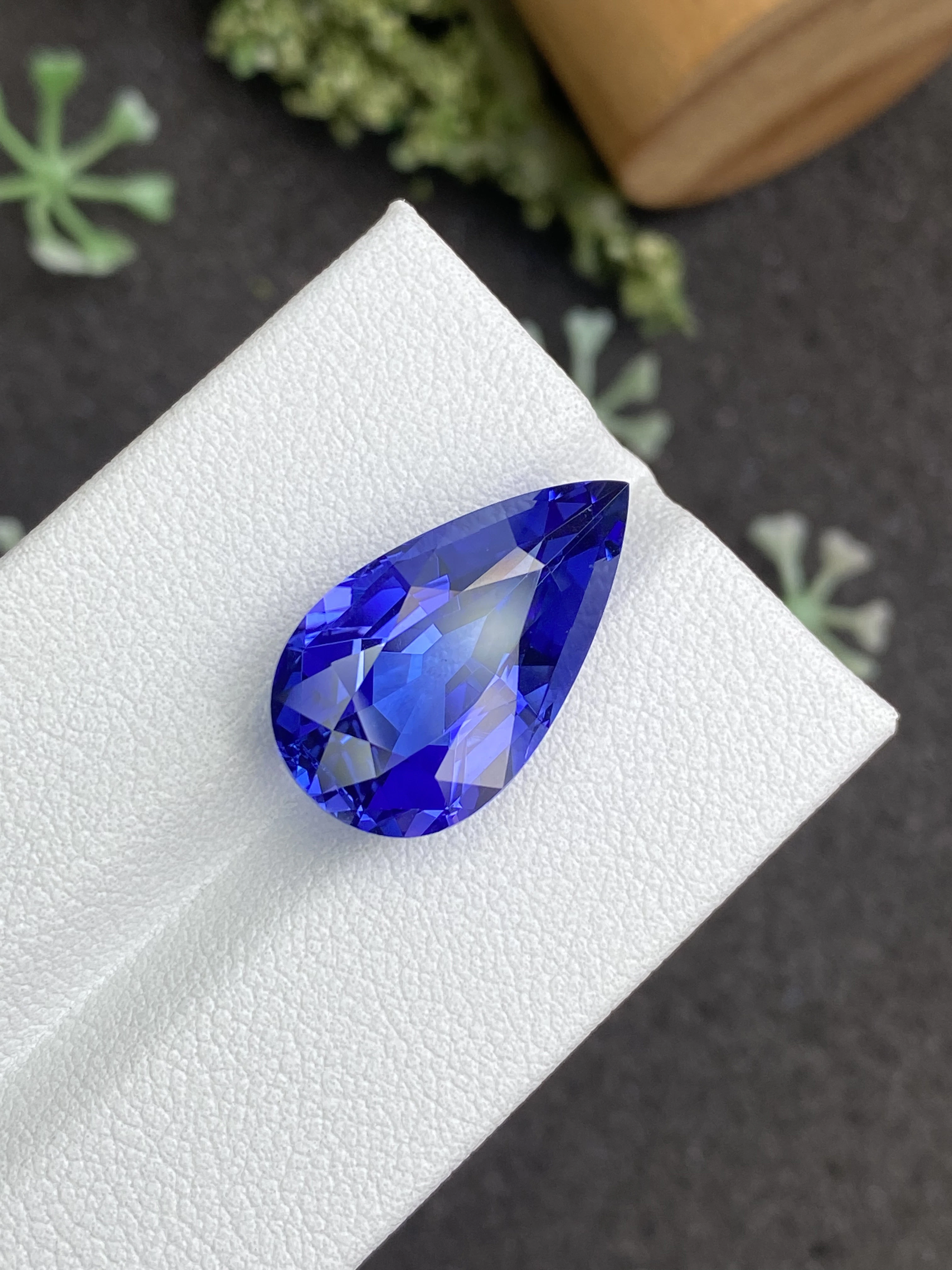 AAA+ Blue Tanzanite 10.75ct (TN0679)