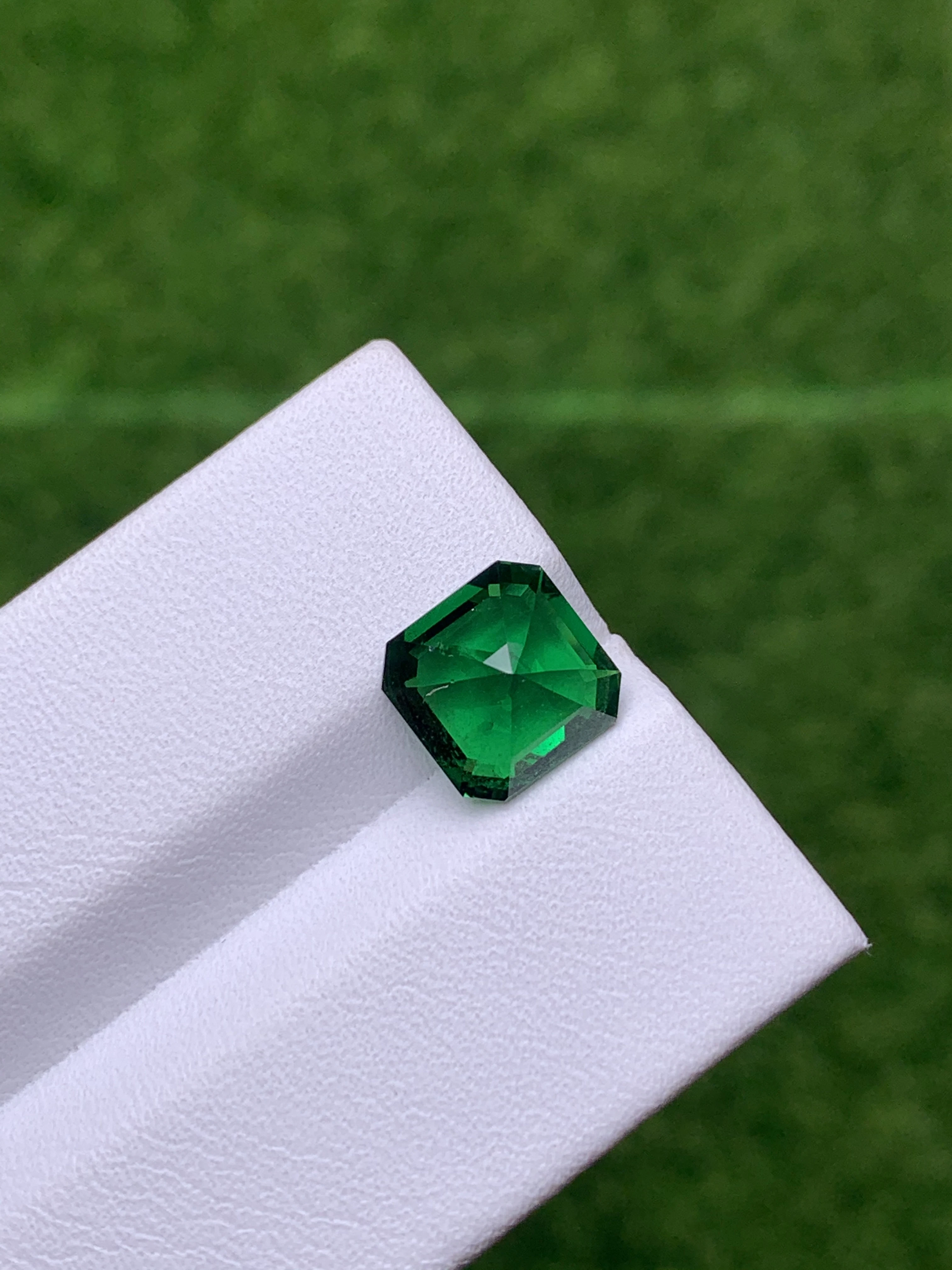 Green Tsavorite 2.71ct - 8mm (TS0037)