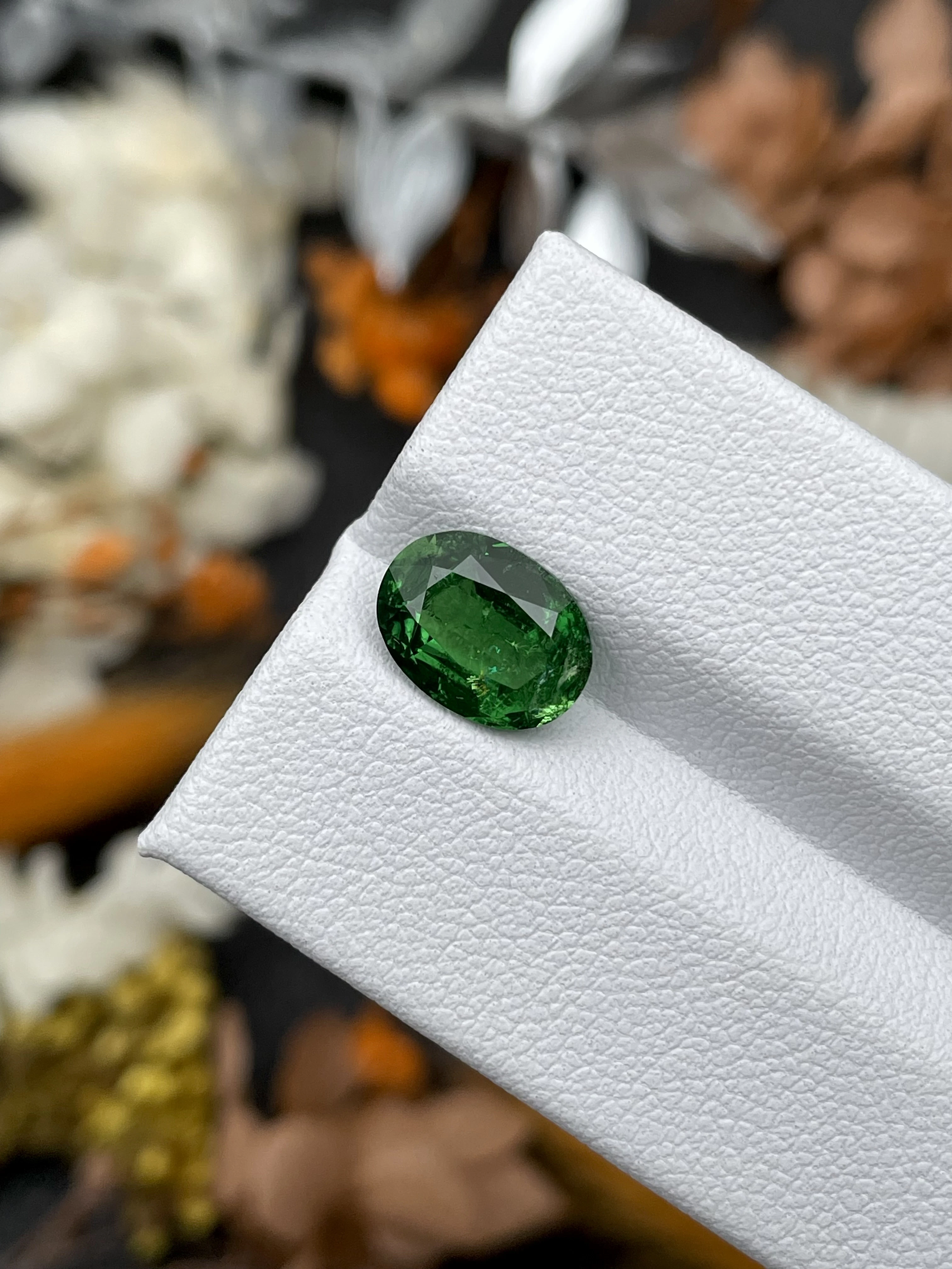 Green Tsavorite 2.46ct (TS0182)