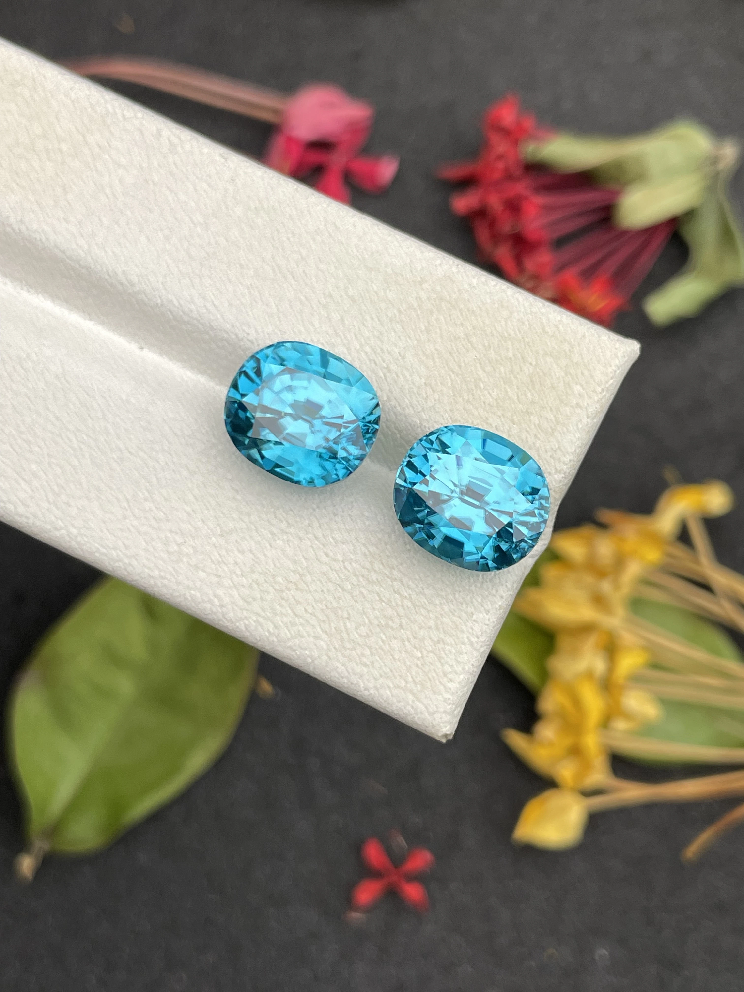Blue Zircon 19.28ct - Pair (ZI1125)